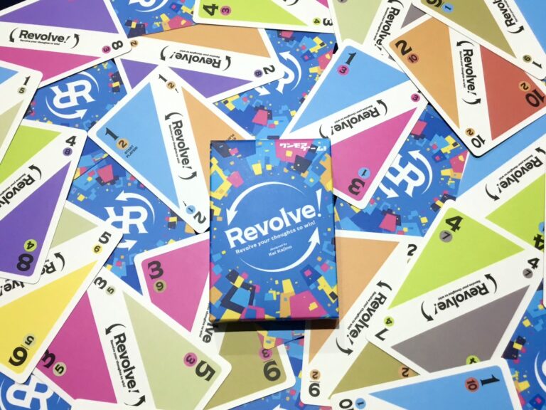 Revolve! | JELLY JELLY CAFE ボードゲームカフェ